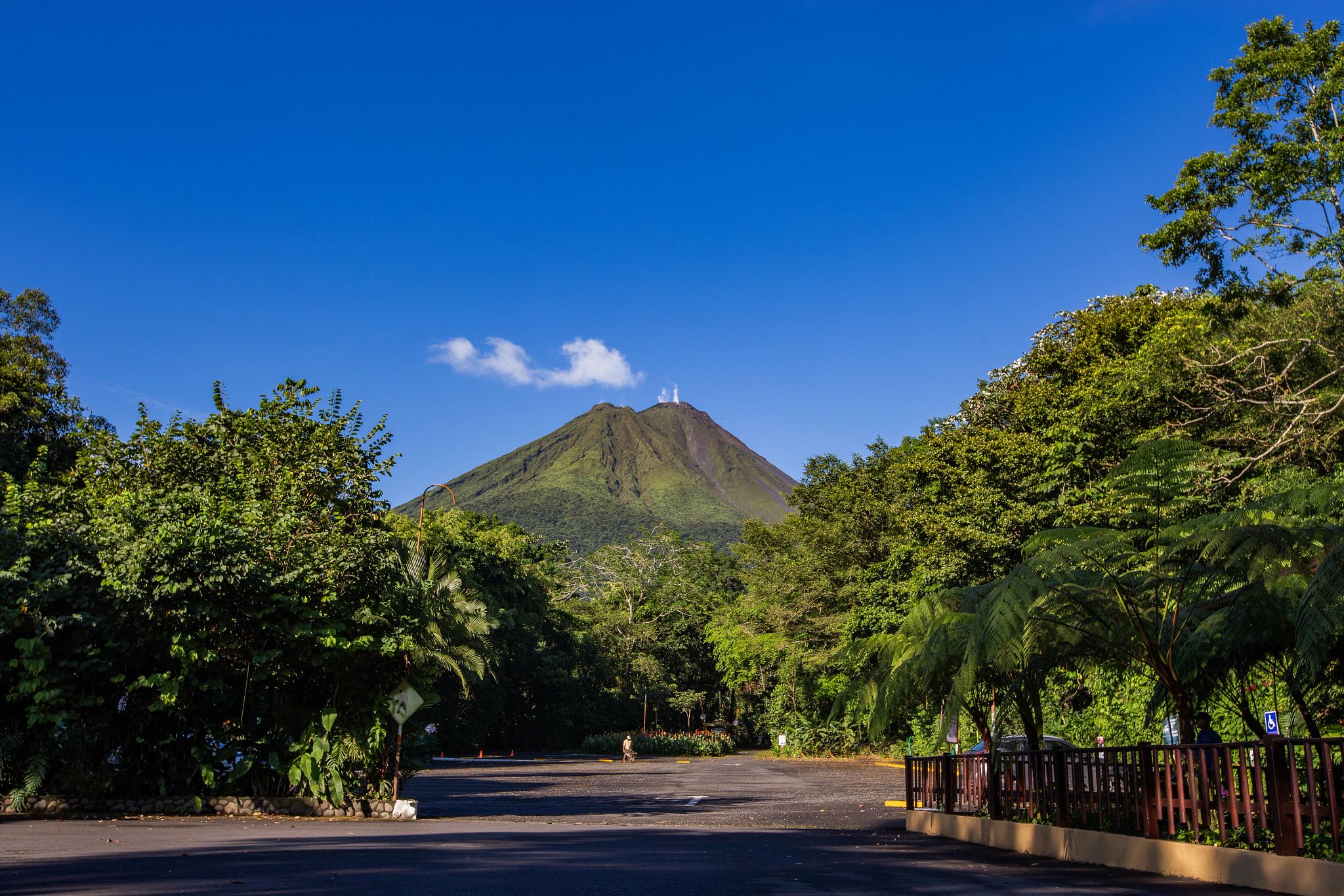 Discover Costa Rica | Amstar Transfers & Excursions